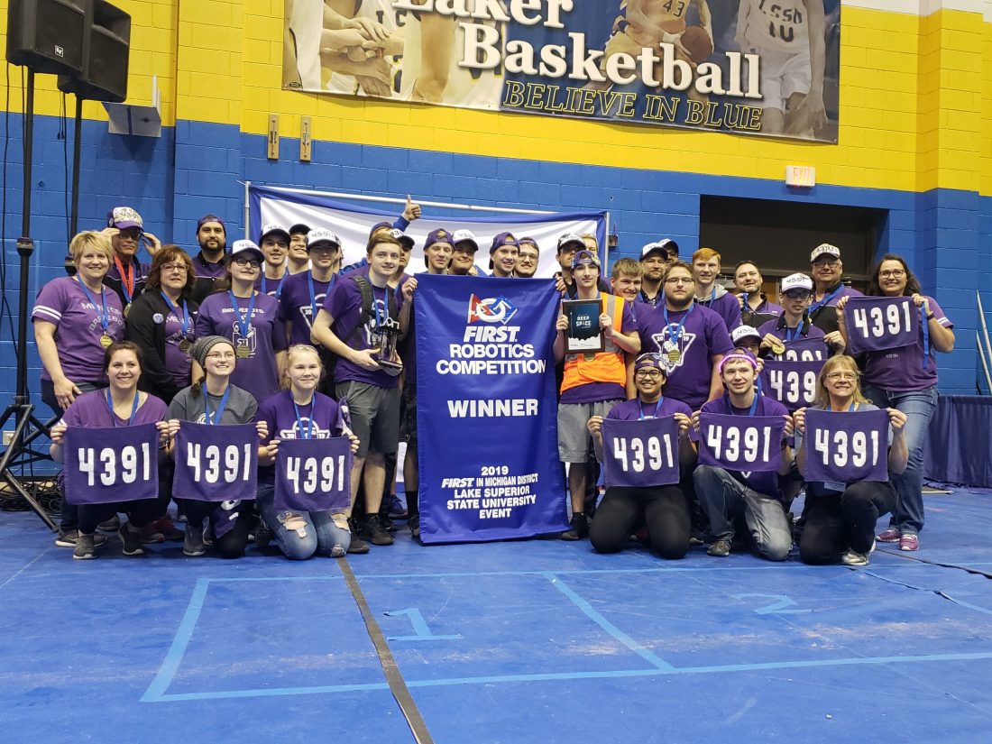 BraveBots take home awards | News, Sports, Jobs - Daily Press